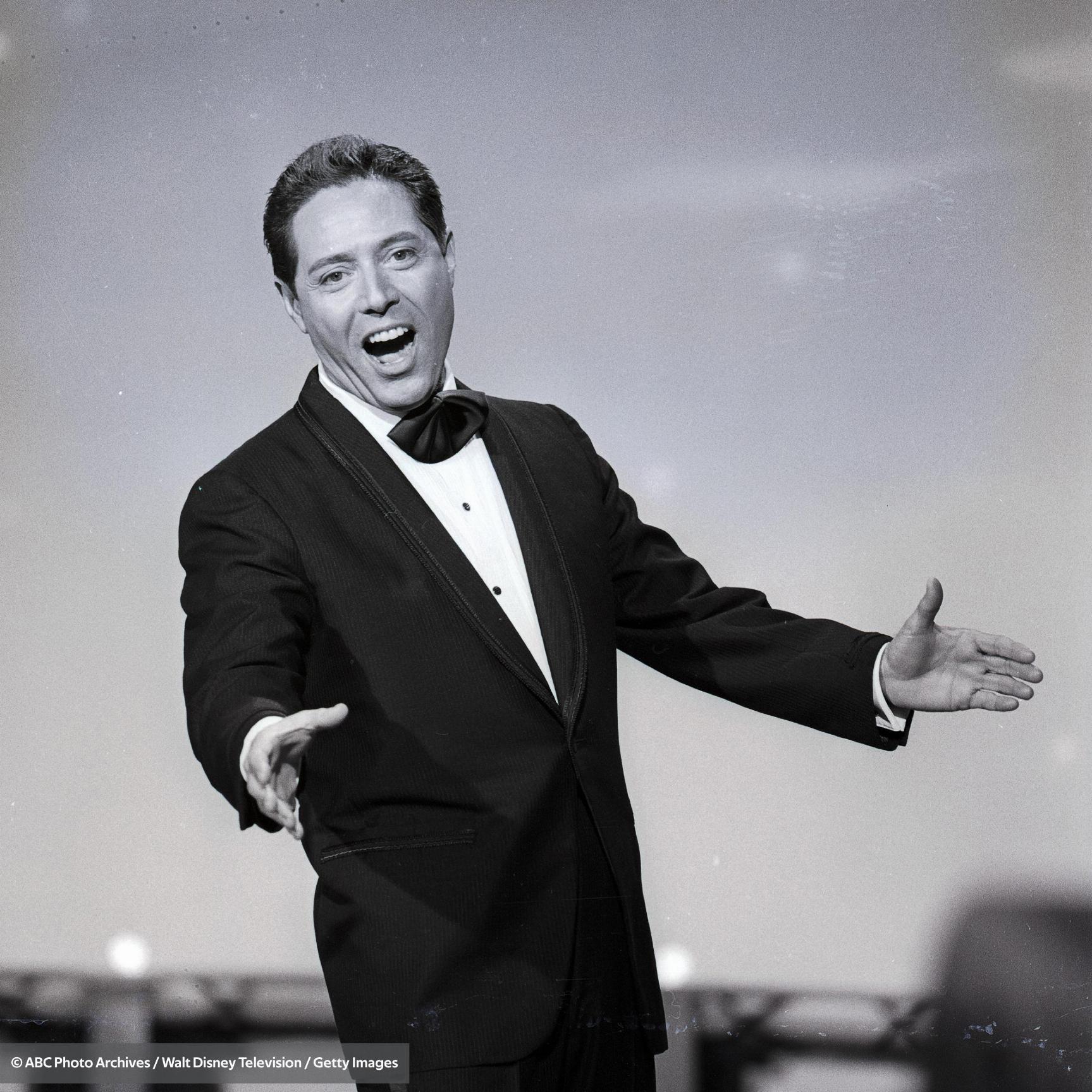 Andy Russell - Télécharger et écouter les albums.