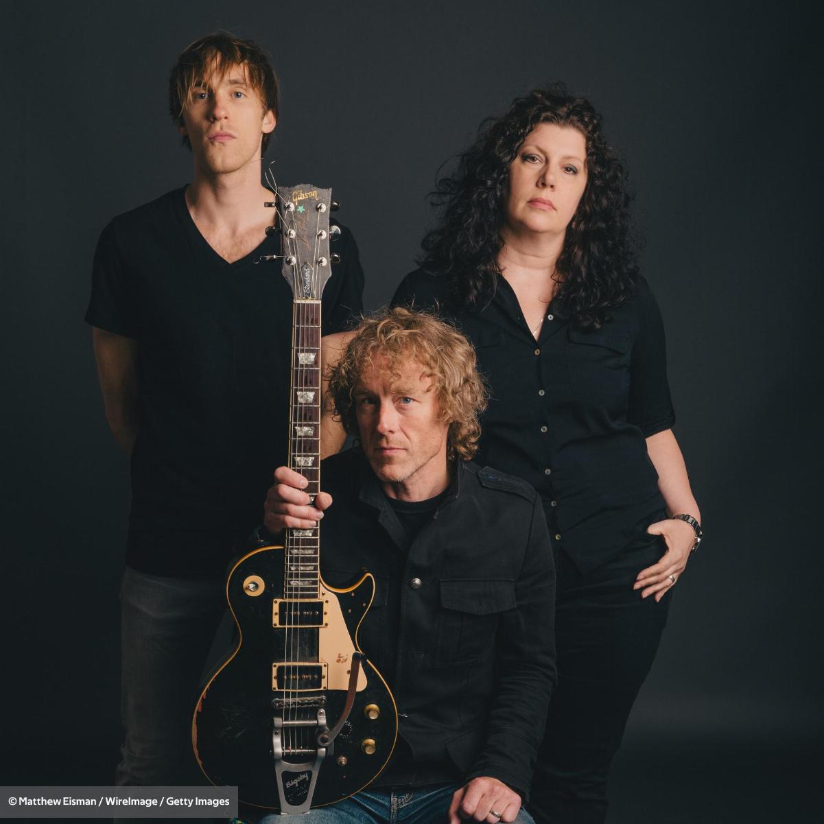 Low - Télécharger et écouter les albums.