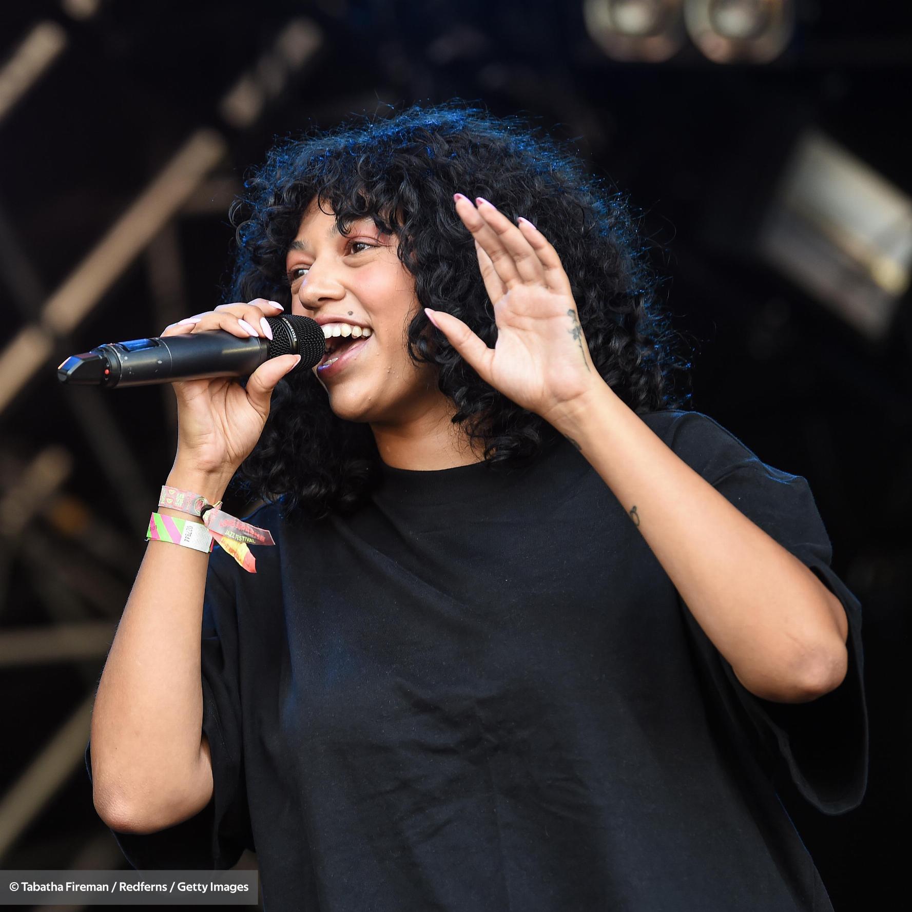 Mahalia - Télécharger et écouter les albums.