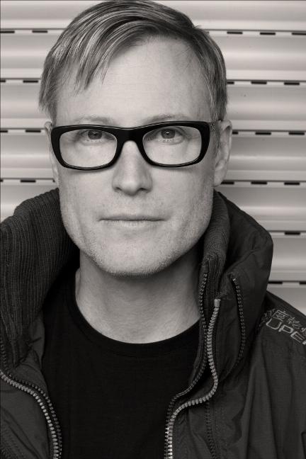 Christopher Lawrence - Télécharger et écouter les albums.