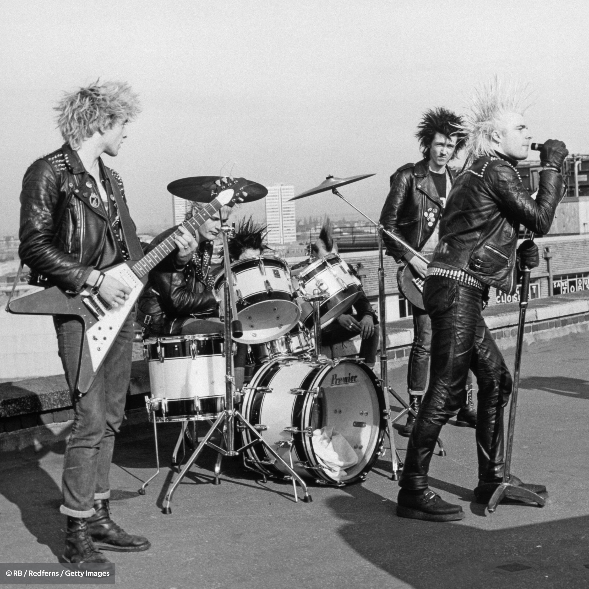 GBH - Télécharger et écouter les albums.