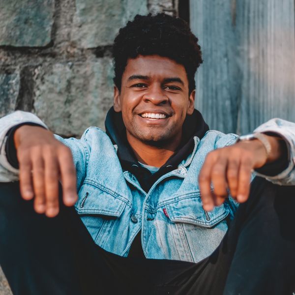 Quem É Você?, Roger Moreira - Qobuz