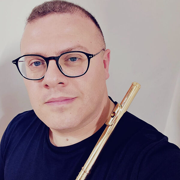 EMANUELE KRAKAMP Tema e Variazioni sul canto greco di Cavallini ...