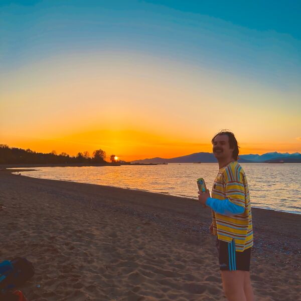 The Bones of Ih, Oleo Mac - Qobuz