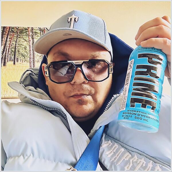 Cały Blok 2, TWR aka Król Podziemia - Qobuz