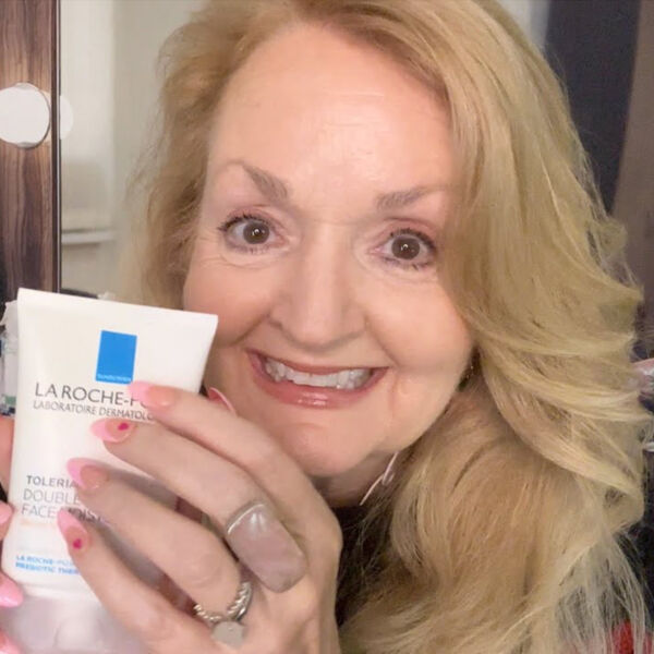 ASMR The Lady At Cosmetology School Does The Strawberry Makeup Look On ...