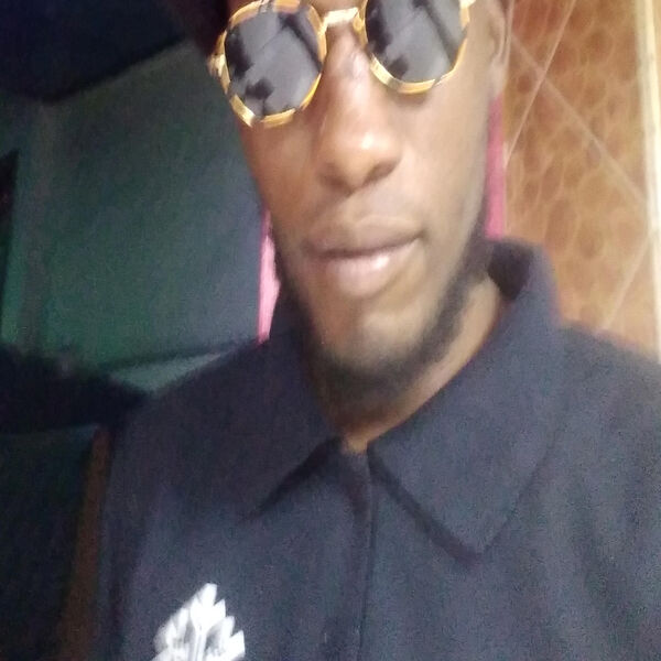 Ukhathele (feat. Amza de Best & Pop Rsa), Dj Blue SA aka Makhowa - Qobuz