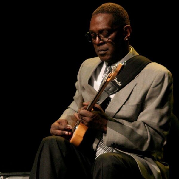 Apple Blossom Road, Steven Roper - Qobuz