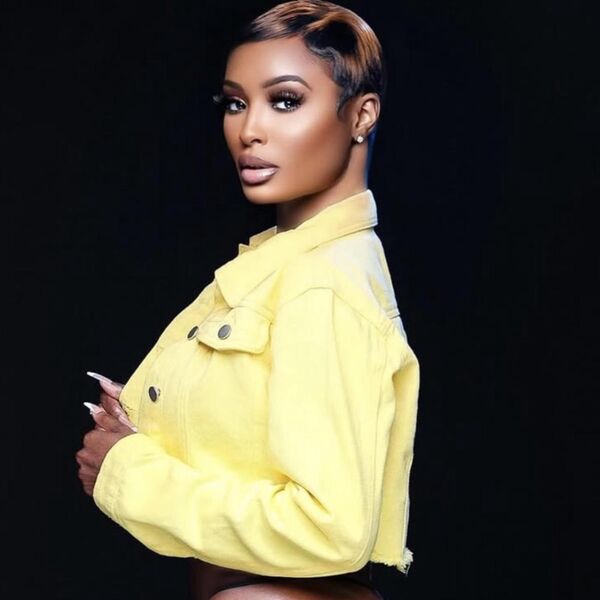 Never Miss A Beat, Serenityee - Qobuz