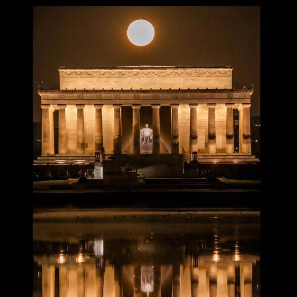 Moon date in DC, Joi Vacán - Qobuz