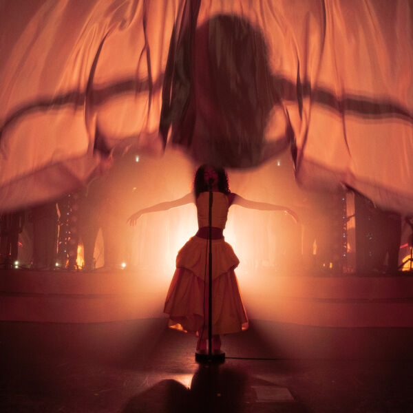 Live At Eventim Apollo (Live At Eventim Apollo), Olivia Dean - Qobuz