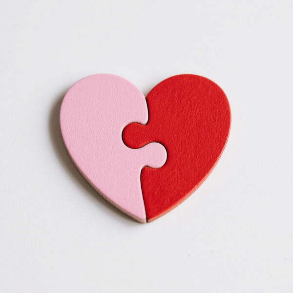 Missing Puzzle Piece, Amber Moon - Qobuz