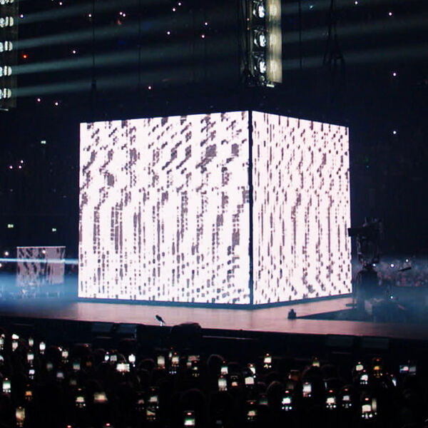 INTRO (HIT ME HARD AND SOFT TOUR), Billie Eilish - Qobuz