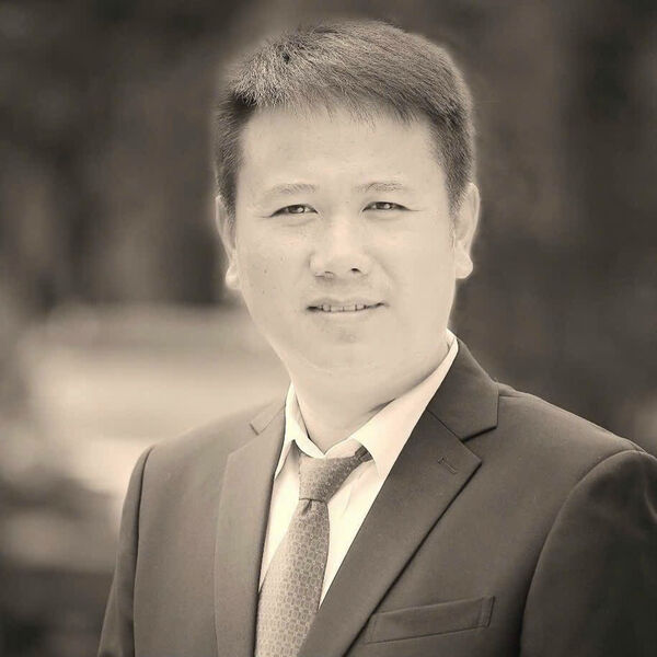 Việt Nam Mãi Rạng Ngời, NGO QUOC HUNG - Qobuz
