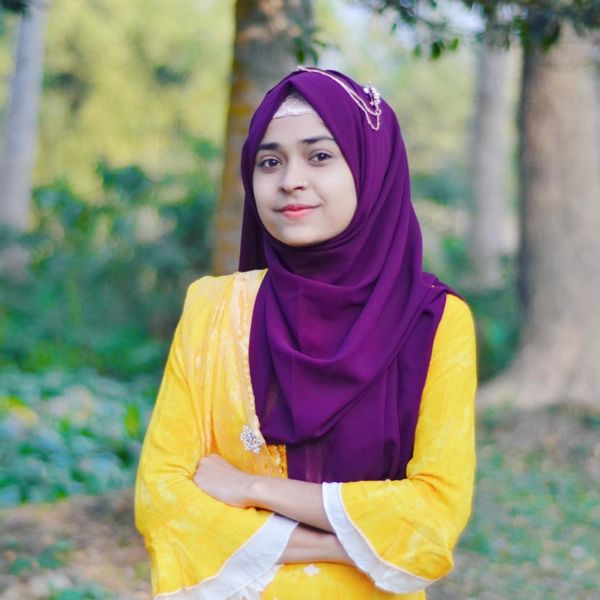 Mon Keno Re Badhonhara Notun Bochore, Baby Najnin - Qobuz